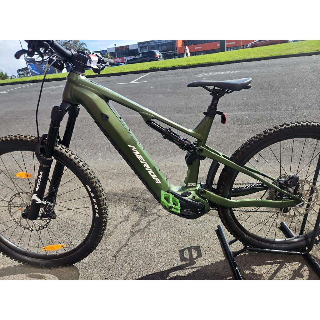 EX-DEMO Merida eOne-Sixty 675 Electric Enduro Bike Silk Fog Green/Whit ...
